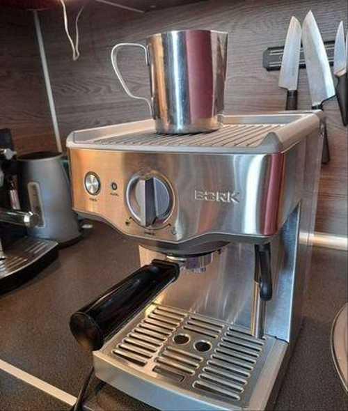 Кофеварка Bork C700