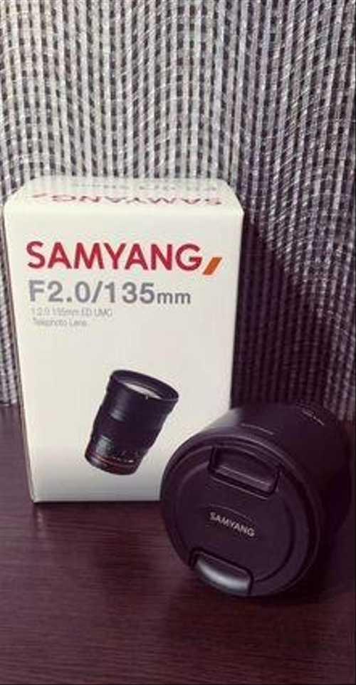 Объектив Samyang 135mm f/2 ED UMC Canon EF