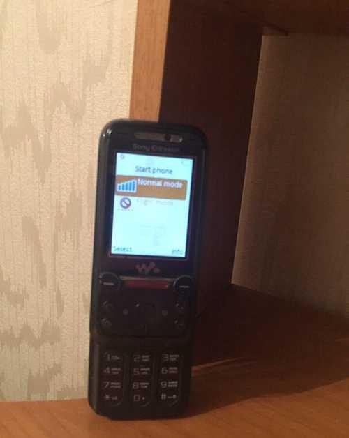 Телефон Sony Ericsson w850i