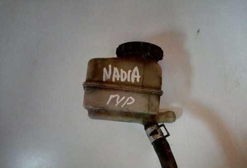 Бачок гидроусилителя Toyota Nadia