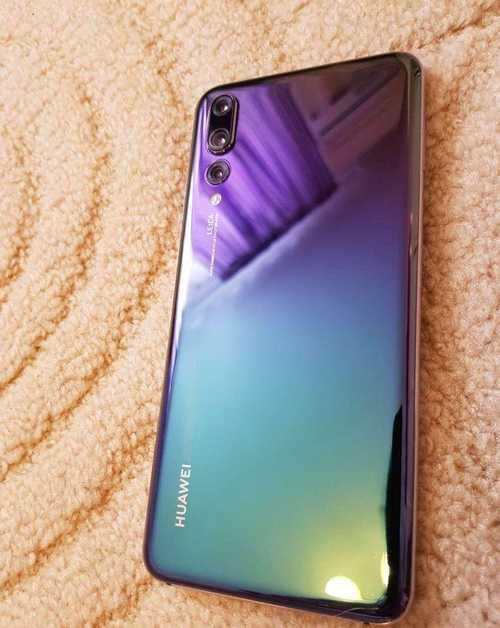 Телефон Huawei P20 Pro