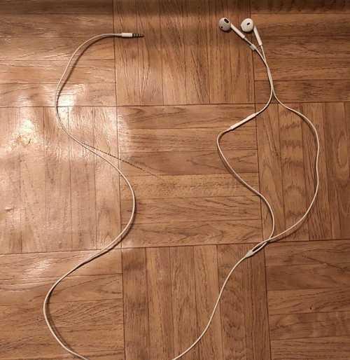 Наушники Apple EarPods