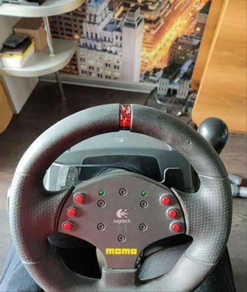 Руль + педали logitech momo racing