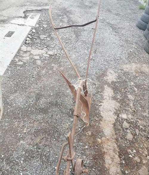 Ручной плуг