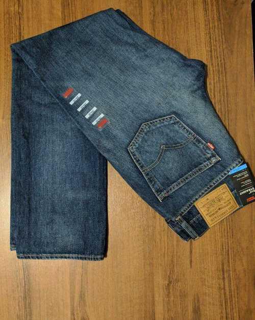 Джинсы Levi's