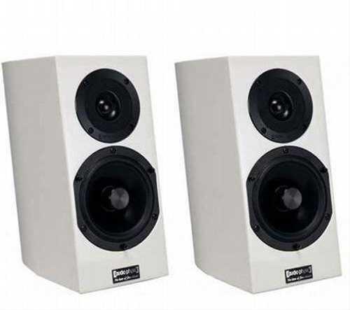Полочная акустика Audio Physic Step 25 white high