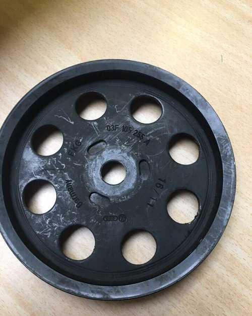 Шкив коленвала VW Caddy 1.2 cbza 03F105255A