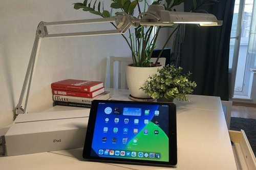iPad 7th (2019) 32Gb Wi-Fi Ростест + Smart Cover