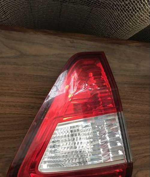 Фонарь задний Nissan Terrano Левый