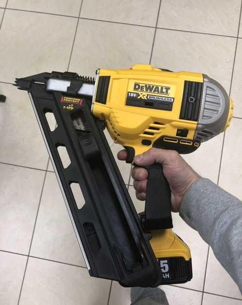 Гарантия 3 года 18V Нейлер dewalt DCN692P2 DCN692