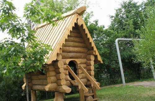 Детский домик из дерева