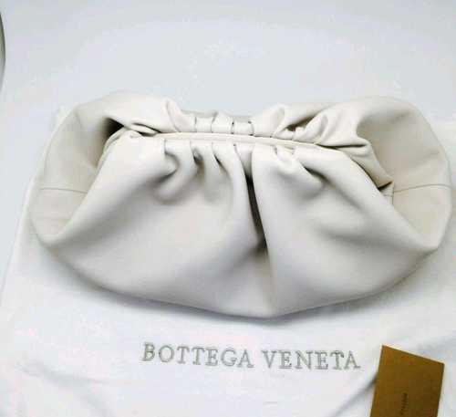 Сумка клатч Bottega Veneta Pouch белый туман