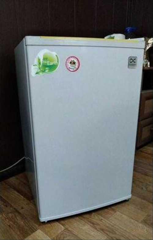 Продам холодильник Daewoo FR-094R бу