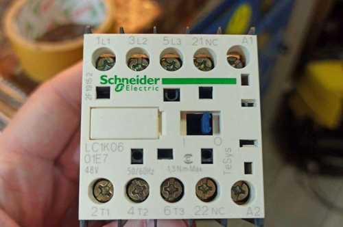 Контактор Schneider TeSys 48V AC