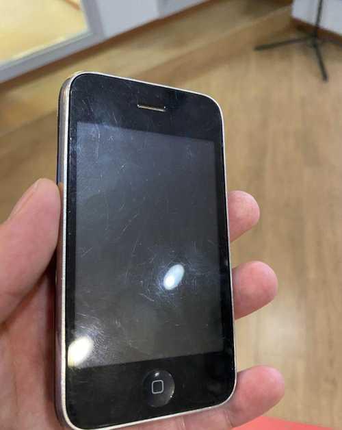 Телефон iPhone 3GS