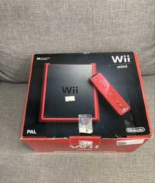 Приставка игровая Nintendo wii mini