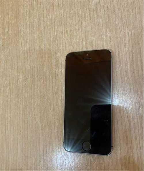 Телефон iPhone