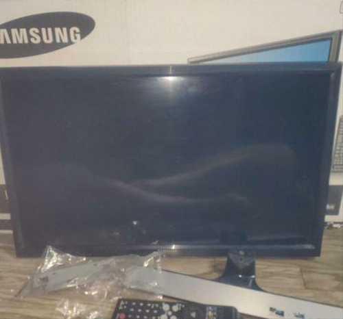 Телевизор Samsung T24E310EX 24"