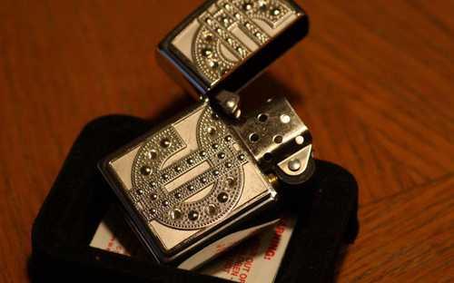 Зажигалка Zippo Bling Emblem 2005 года, #20904