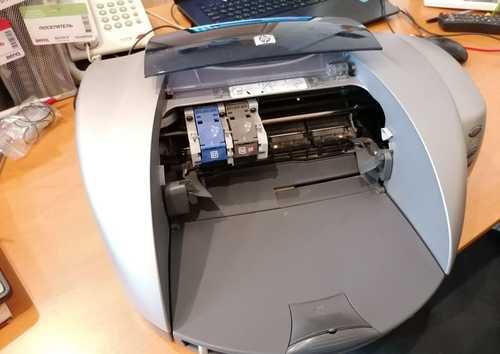 Продаётся цветной принтер HP C6487C