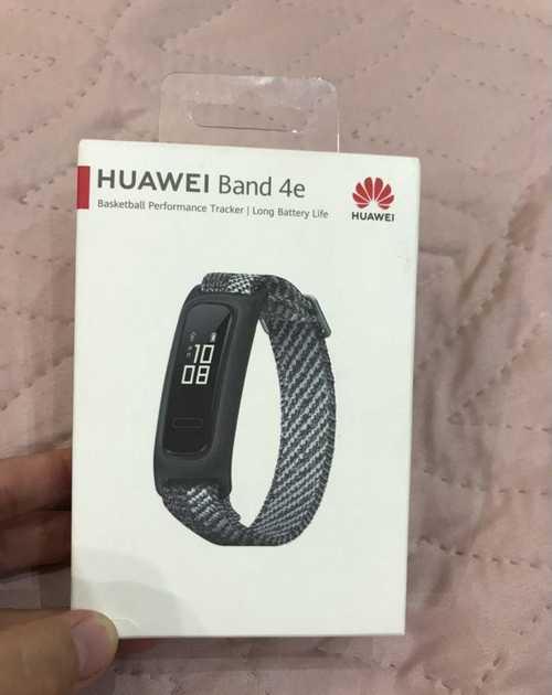Фитнес-трекер Huawei Band 4e