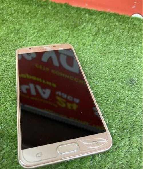 Телефон Samsung Galaxy On7