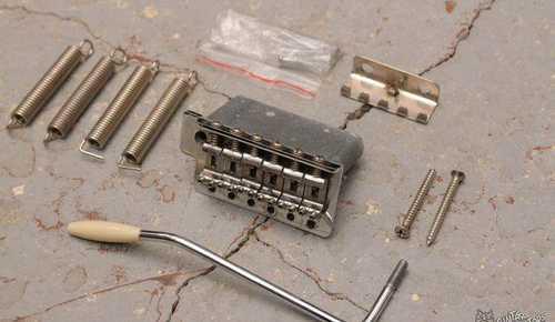 Fender Stratocaster Tremolo Bridge
