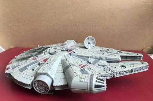 Модель Millenium Falcon Star Wars