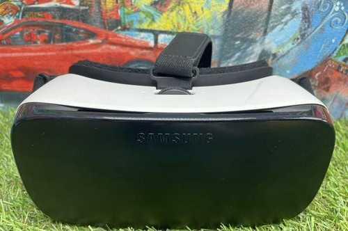 Очки виртуальной реальности Samsung Gear VR 2017