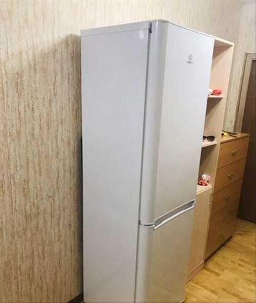 Уплотнитель indesit ib201