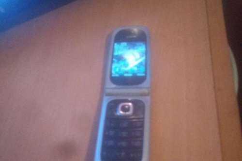 Мобильный телефон Nokia 7020