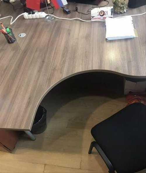 Компьютерный стол,стол для офиса