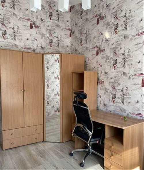 Письменный стол и шкаф,стеллаж | Festima.Ru - Мониторинг объявлений