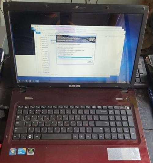 Ноутбук Samsung r780 i3/3gb/320gb/gt330