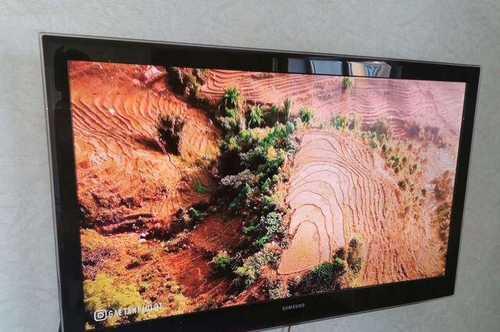 Телевизор Samsung 46"