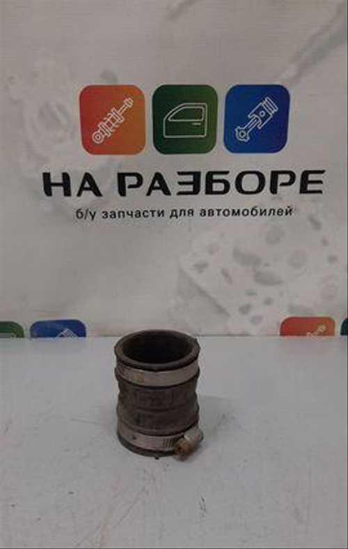 Патрубок интеркулера Toyota Land Cruiser 200
