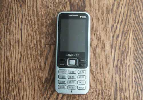 Кнопочный телефон Samsung C3322