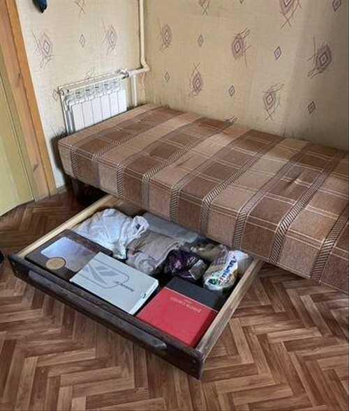 Односпальная кровать с матрасом фото