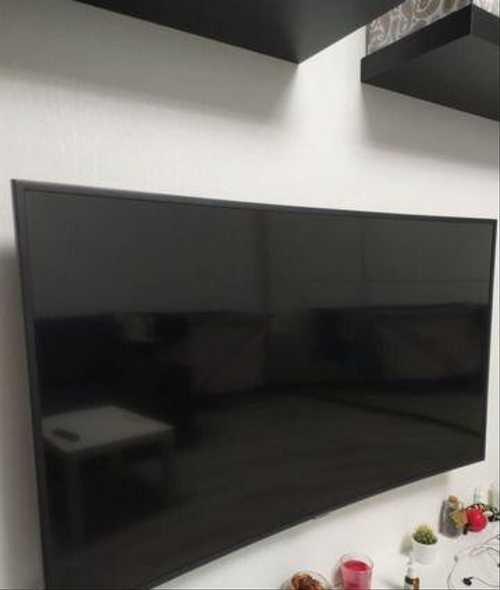 Телевизор Samsung 4K UHD UE49NU7300