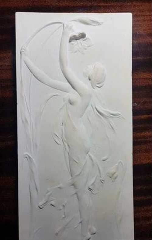 Панно из гипса барельеф картина девушка цветок душ