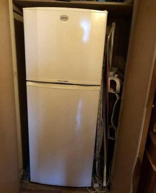 Холодильник Samsung Cooltech Dynamic