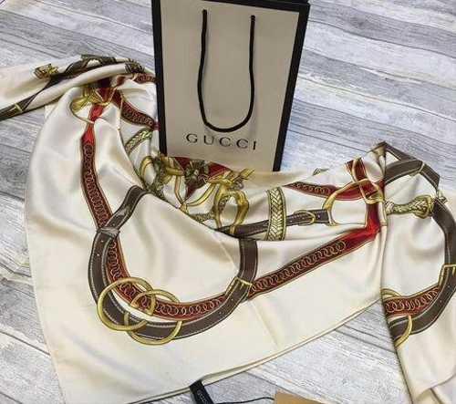 Брендовый шелковый платок Gucci