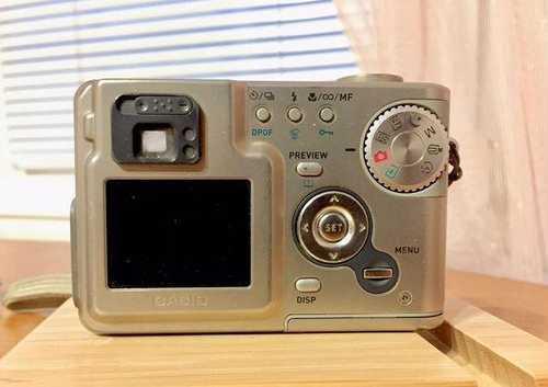 Цифровой фотоаппарат Casio QV-3