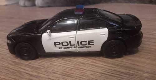 Модель 2016 dodge charger pursuit