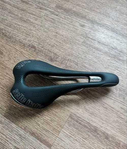 Велосипедное седло Selle Italia SLR carbon