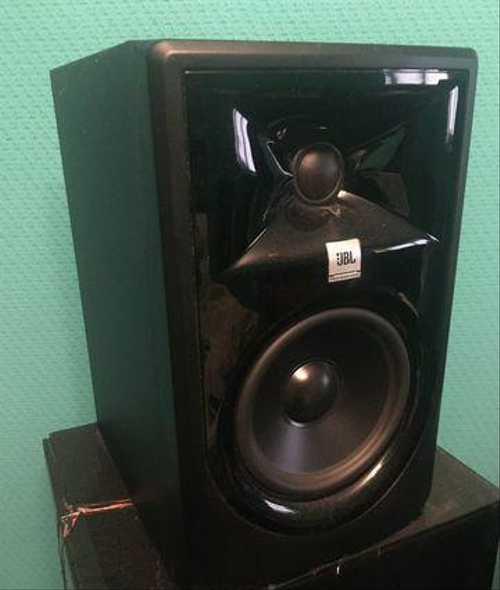 Акустические колонки (монитор 1.0 JBL 305P mkii)