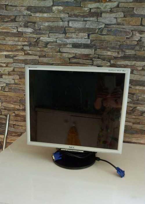 LCD Монитор 19" NEC MultiSync 90GX2 L195GH