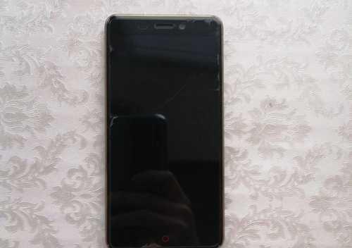 ZTE Nubia N1