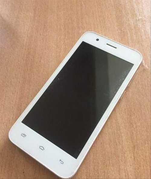 Телефон Micromax q346