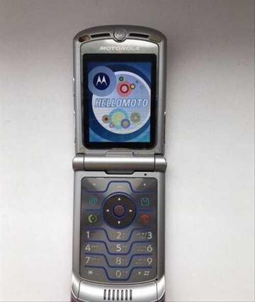 Телефон Motorola V3i